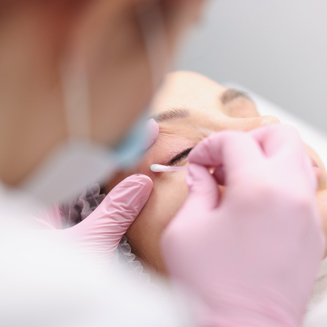 Ooglift met Tixel behandeling | AAYA Health & Cosmetic Clinic